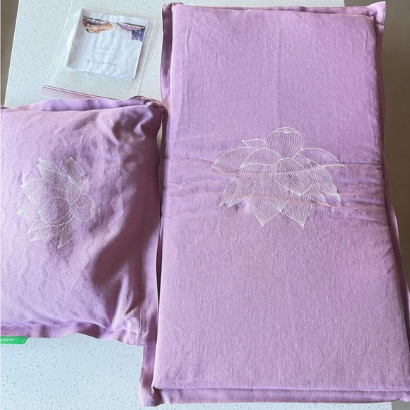 Pranamat Eco | Other | Pranamat Eco Lavender Pink Lotus Embroidered ...